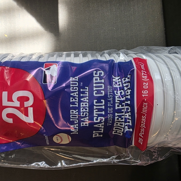 Party Supplies | Major League Baseball Plastic Cups Red And White ...